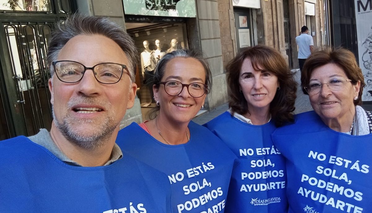 A Spanish region establishes buffer zones for public prayer